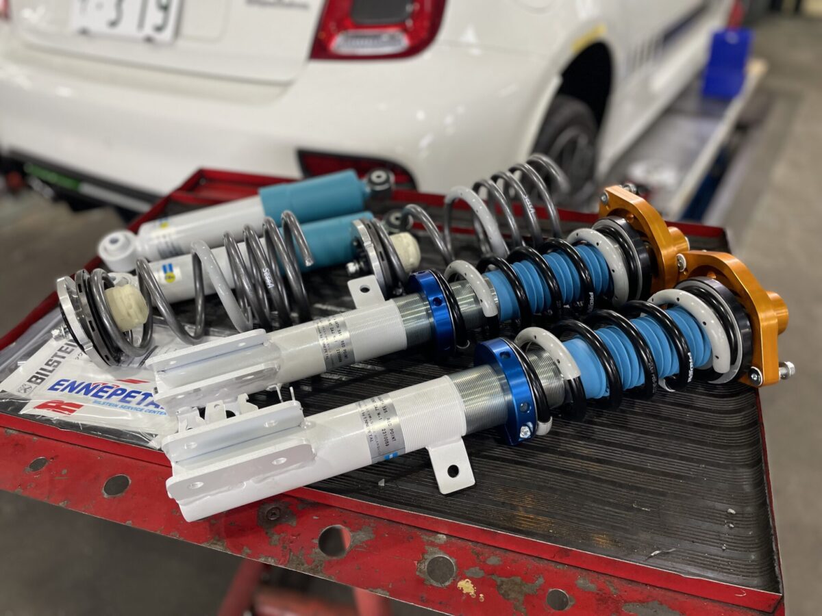 ABARTH 595の サスペション変更 | RED POINT/レッドポイント | RED POINT/レッドポイント